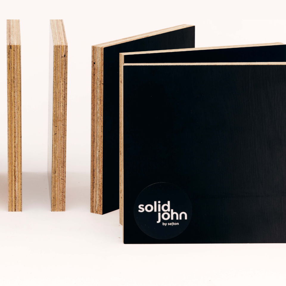 NIEUW | betonplex van Solid John